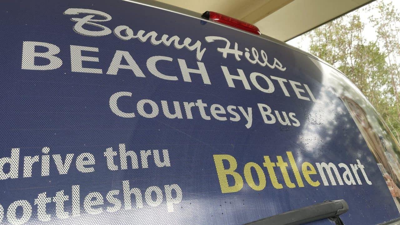 Bonny Hills Beach Hotel | Great pub, great atmosphere, great food in ...